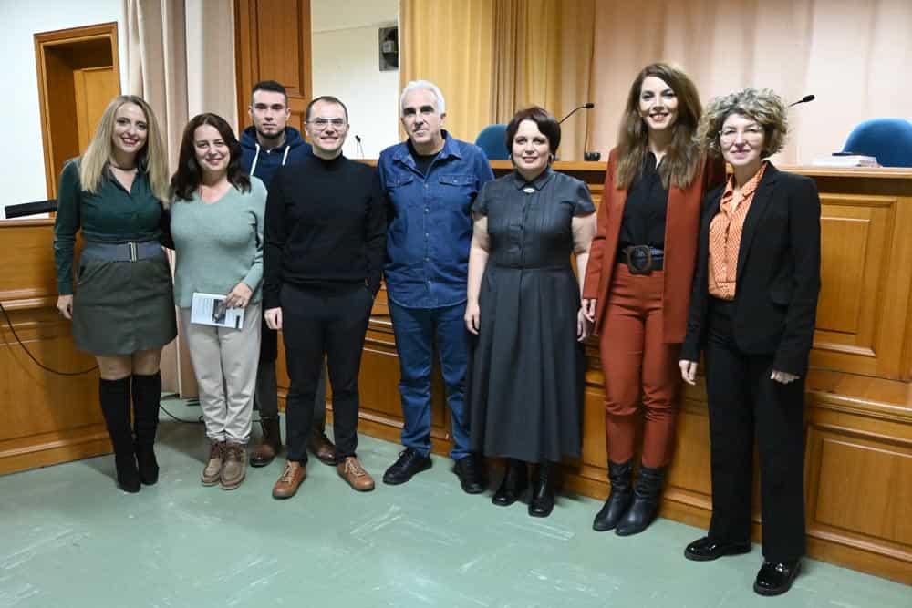 Πώς μαθαίνουμε ιστορία χωρίς να τη διδαχθούμε; της Αιμιλίας Σαλβάνου ...