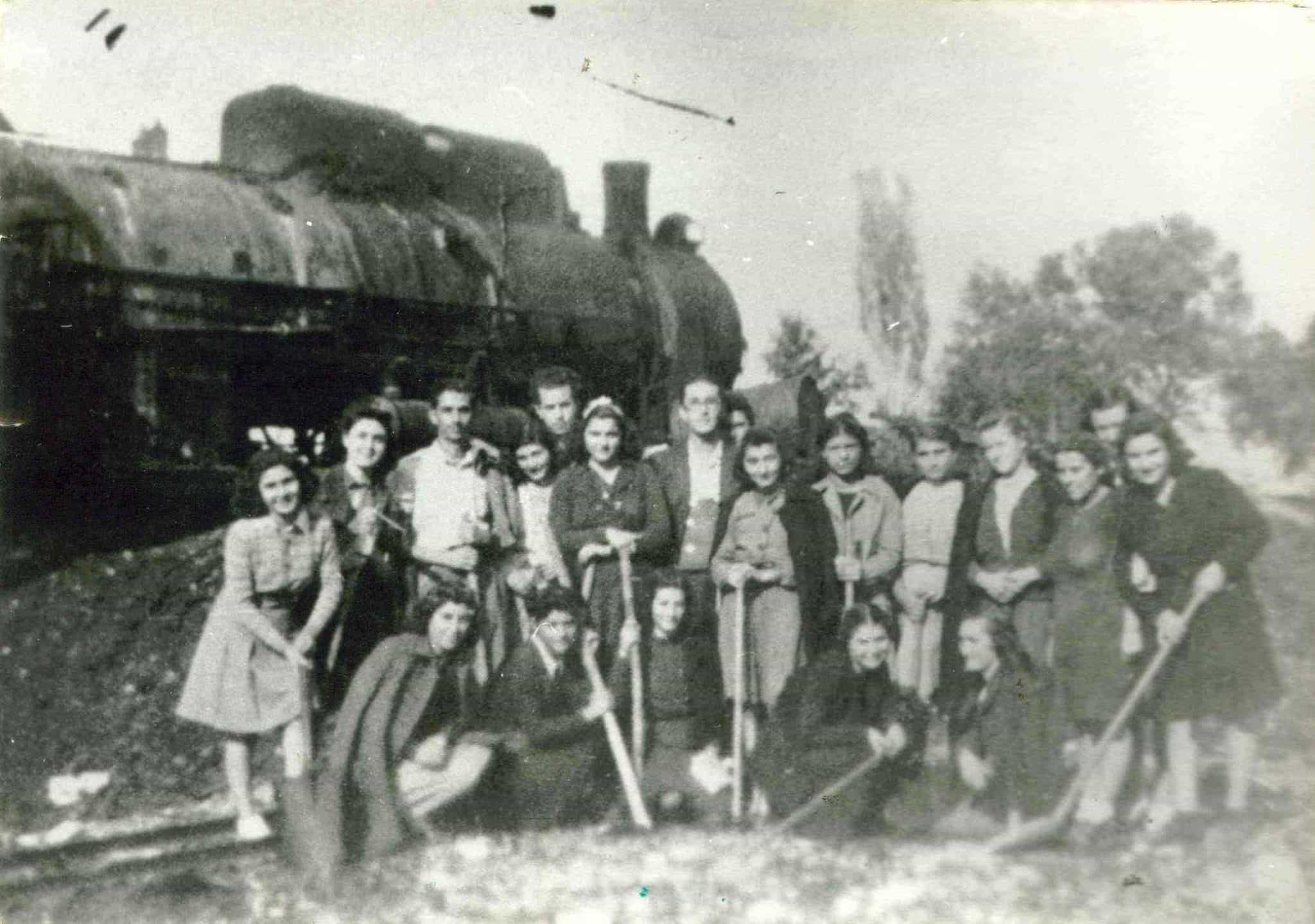 Δεκαετία του '40 - Κατοχή, Αντίσταση, Απελευθέρωση (1941-1944) - ΦΙΛΟΙ ...